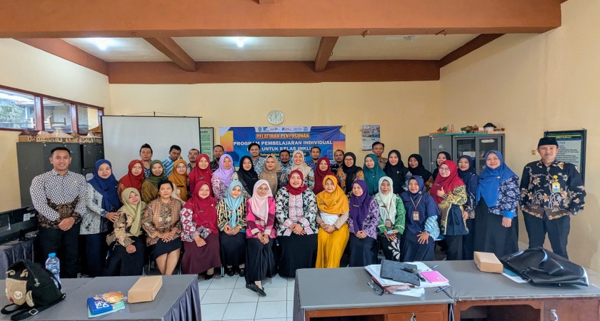SMKN 2 Tuban Mantapkan Pendidikan Inklusi Lewat Pelatihan Penyusunan ...